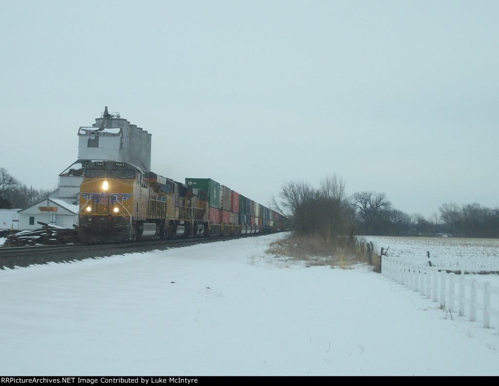 UP 7843 westbound UP intermodal train